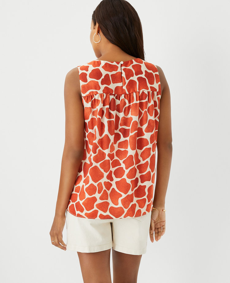 Tall Giraffe Print Gathered Shell