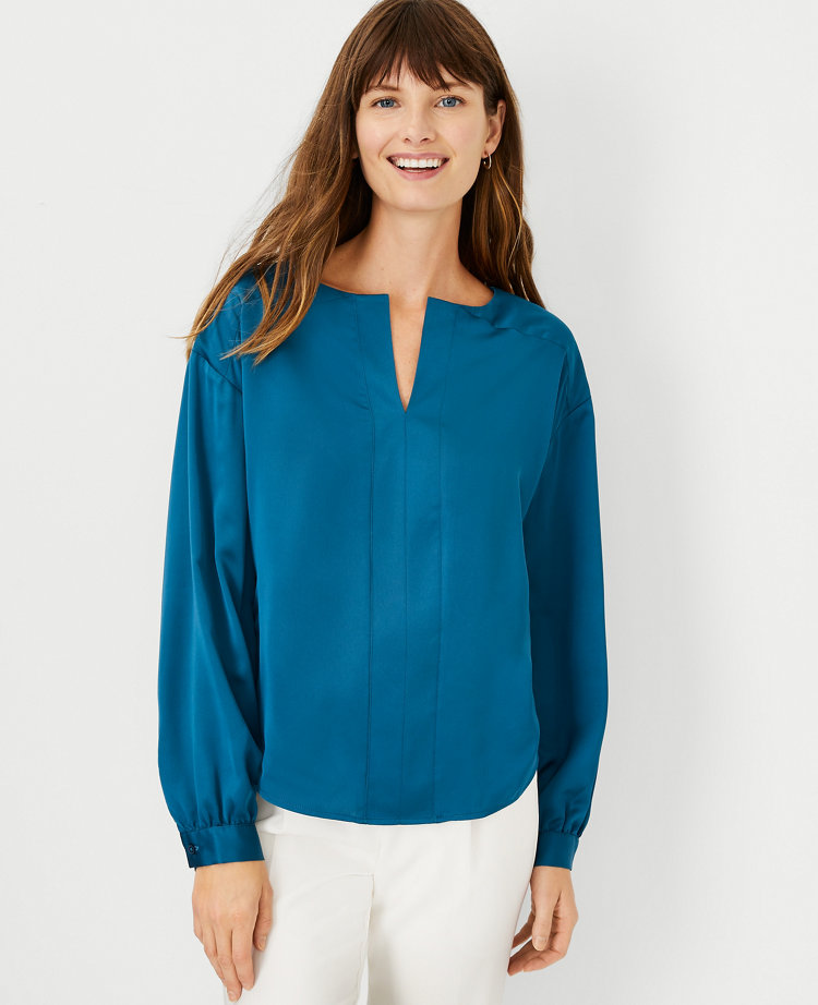 Seamed Split Neck Popover