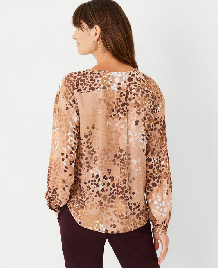Petite Animal Print Seamed Split Neck Popover