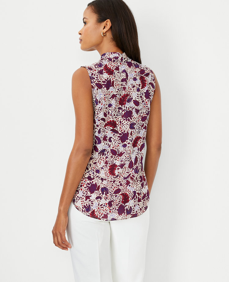 Petite Floral Overlapped V-Neck Shell