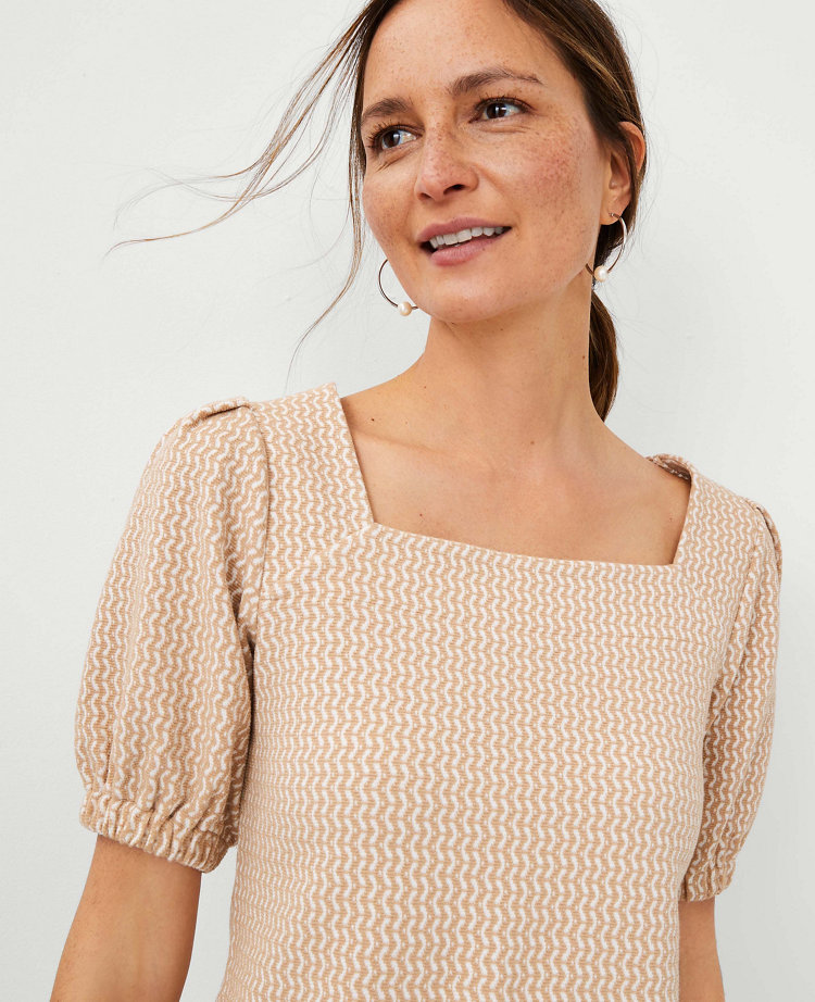 Petite Geo Puff Sleeve Square Neck Top