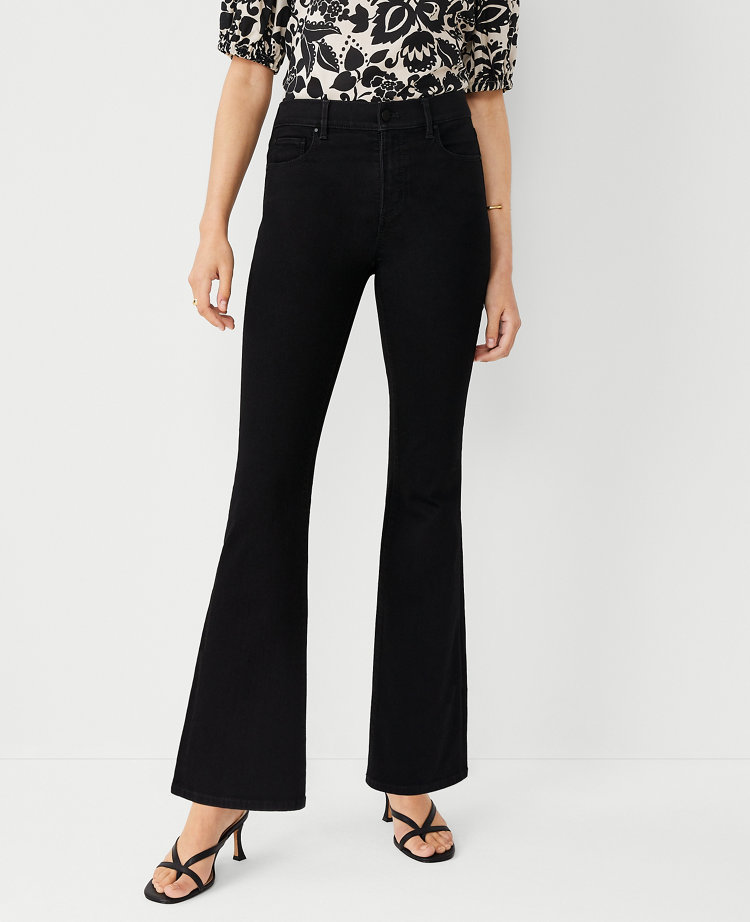 Curvy Sculpting Pocket Mid Rise Boot Cut Jeans in Black
