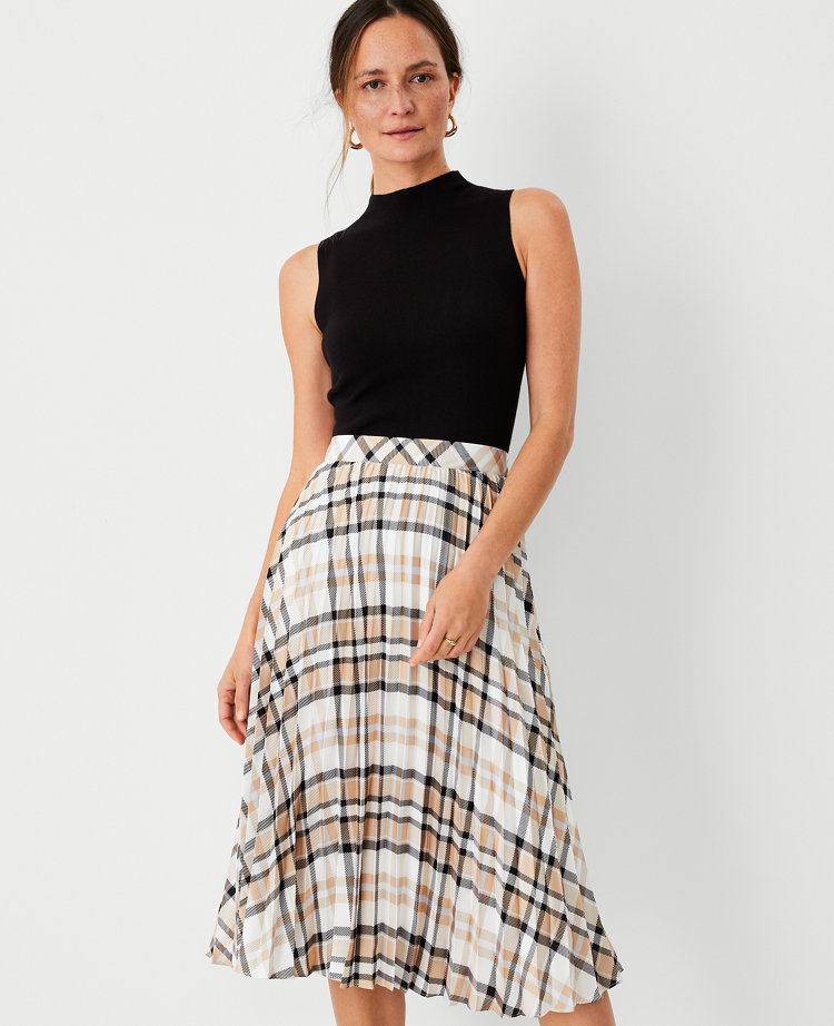 Essential Mock Neck Sweater Shell