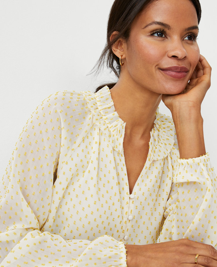 Clip Ruffle Button Top