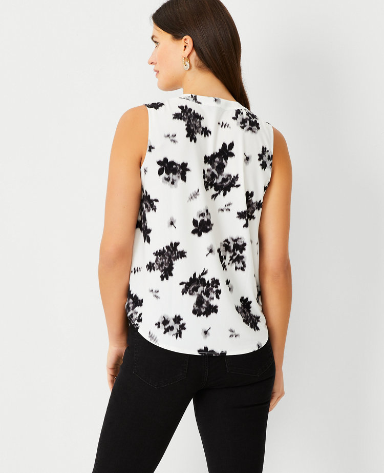 Petite Shimmer Ikat Floral Mixed Media Pleat Front Shell