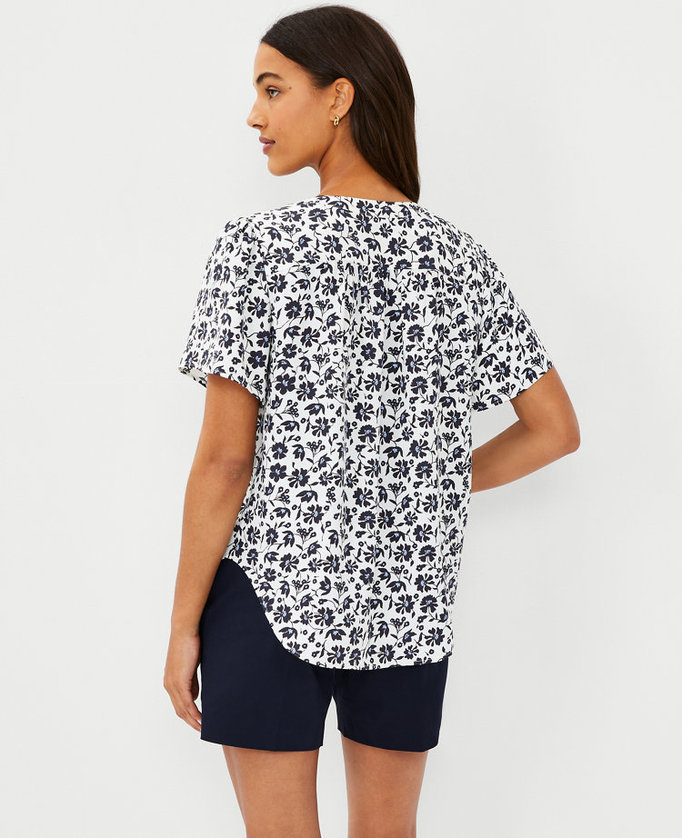 Floral Split Neck Popover