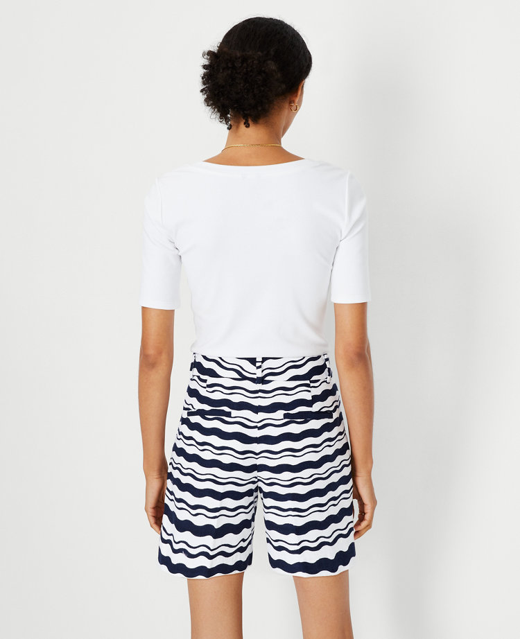 The Petite Metro Short in Texture