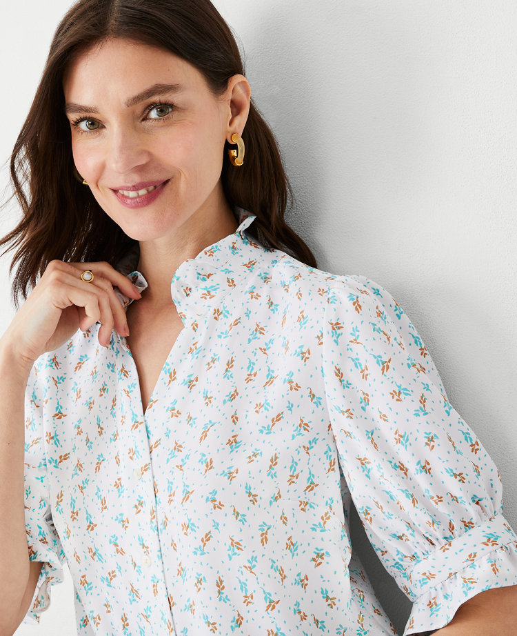 Tall Leafed Ruffle Button Top