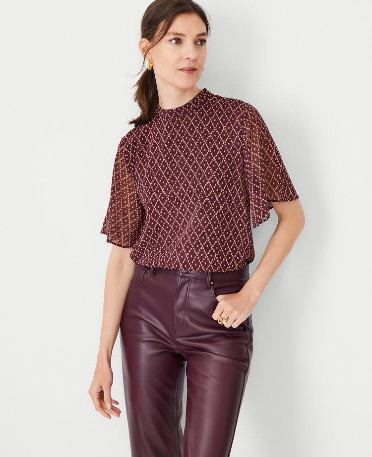 Geo Mock Neck Angel Sleeve Popover