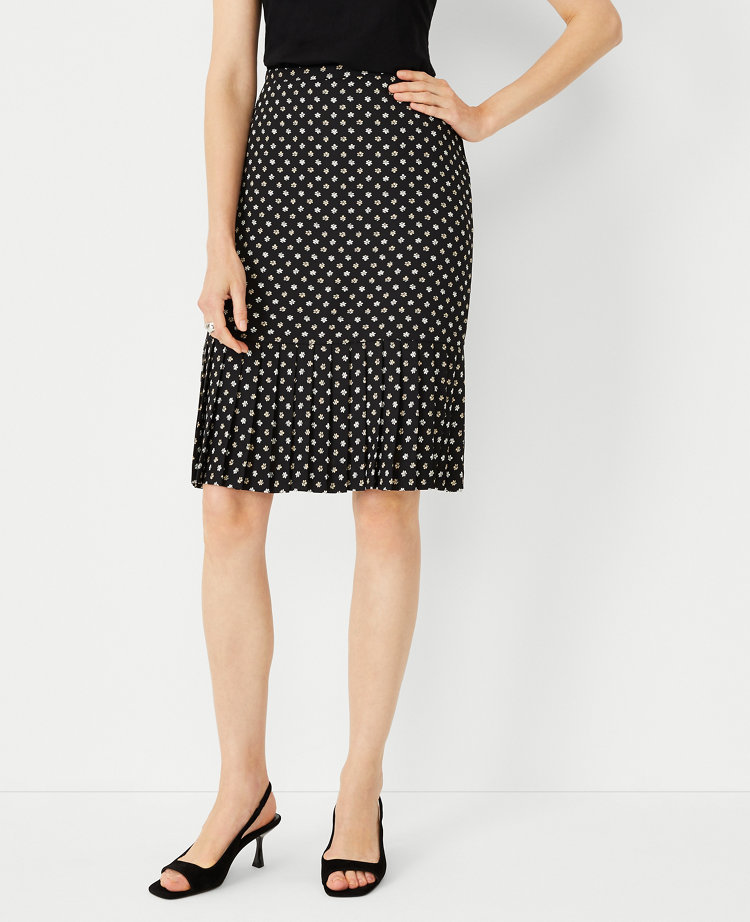 Floral Pleated Hem Pencil Skirt