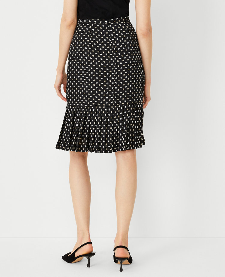 Floral Pleated Hem Pencil Skirt