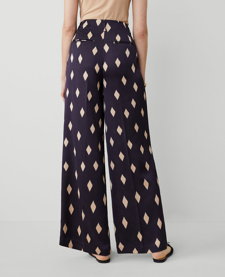 Petite Geo Pleated Wide-Leg Pant