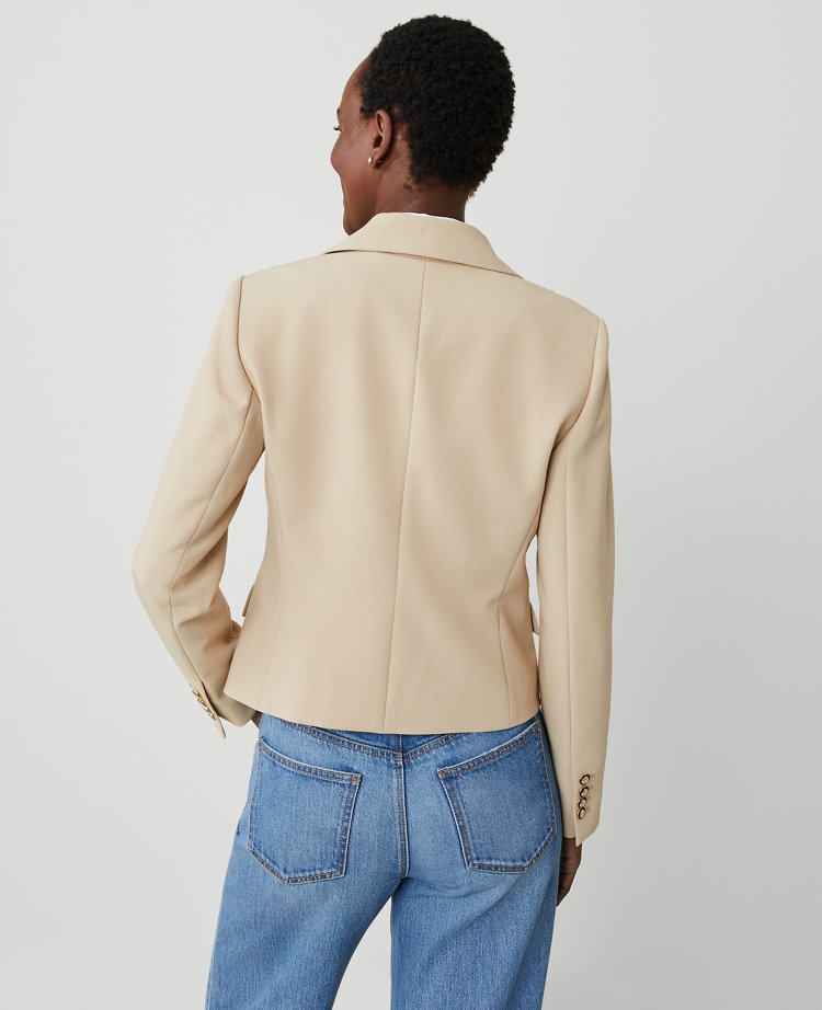 Button Fitted Blazer