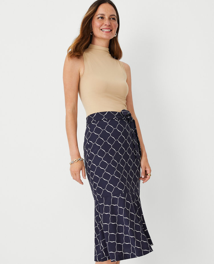 Seamless Sleeveless Mock Neck Top