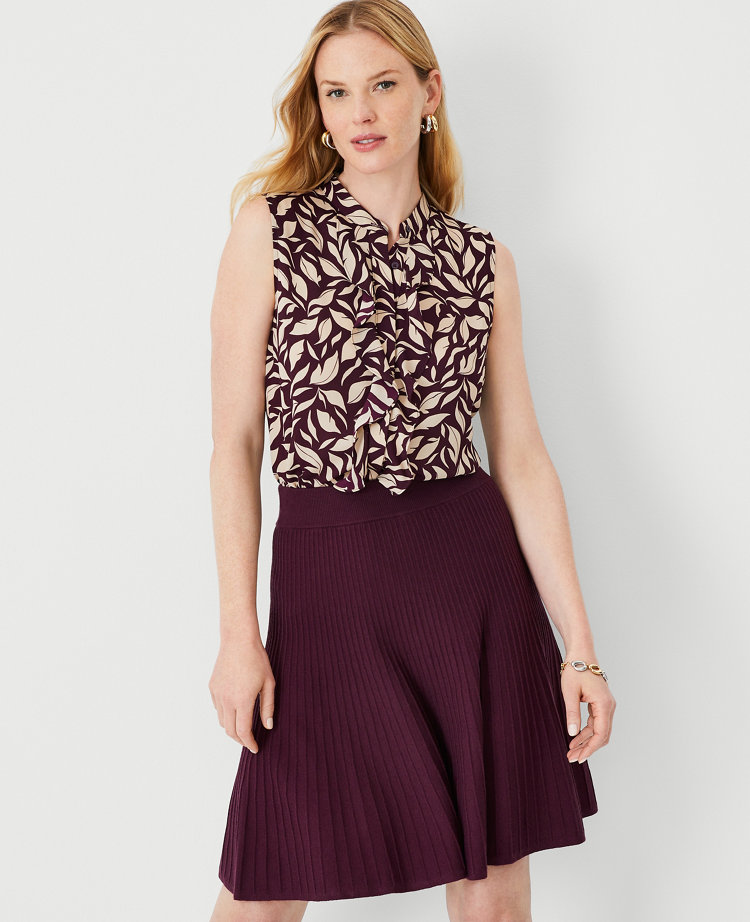 Autumnal Leaves Cascading Ruffle Shell