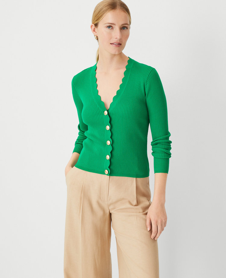 Scalloped Ribbed V-Neck Cardigan
