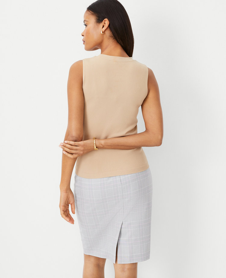 Ribbed Modern Seamless Shell