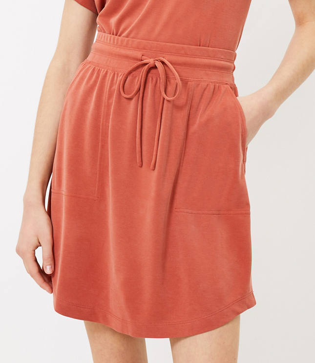 Lou & Grey Sandwashed Pocket Skirt