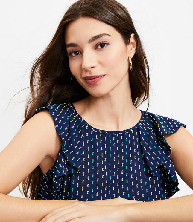 Clip Ruffle V-Back Shell