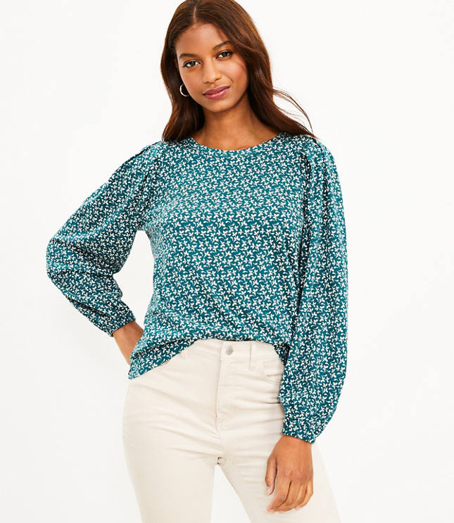 Leafed Pleated Sleeve Top