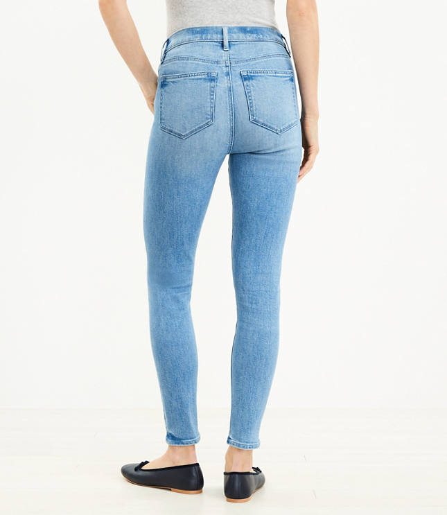 Front Seamed Mid Rise Skinny Jeans in Light Indigo Wash